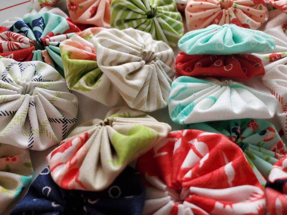 Yo-yos, Suffolk Puffs, Smitten by Moda, Fabric Circles, 20 Yo-yos - Etsy