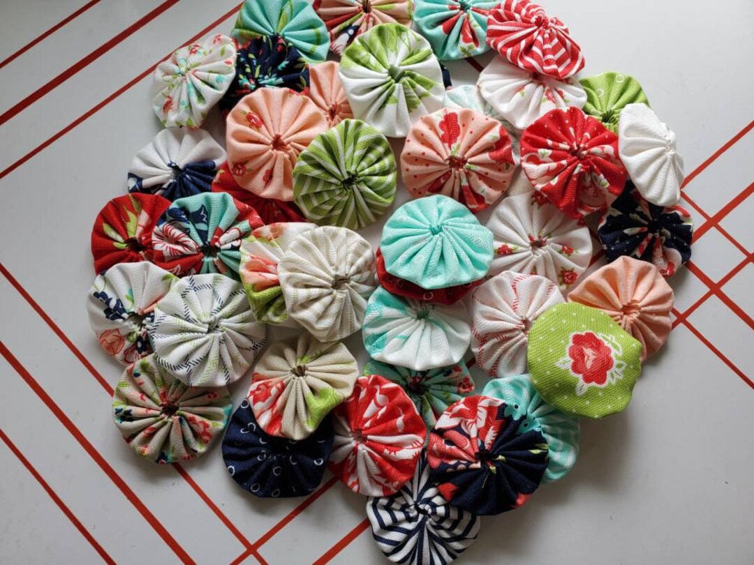 Yo-yos, Suffolk Puffs, Smitten by Moda, Fabric Circles, 20 Yo-yos - Etsy