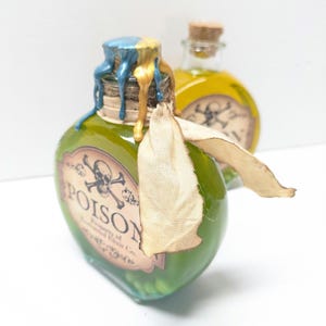 Halloween Potions, Poison Potions, Color Changing Potion Bottles ...