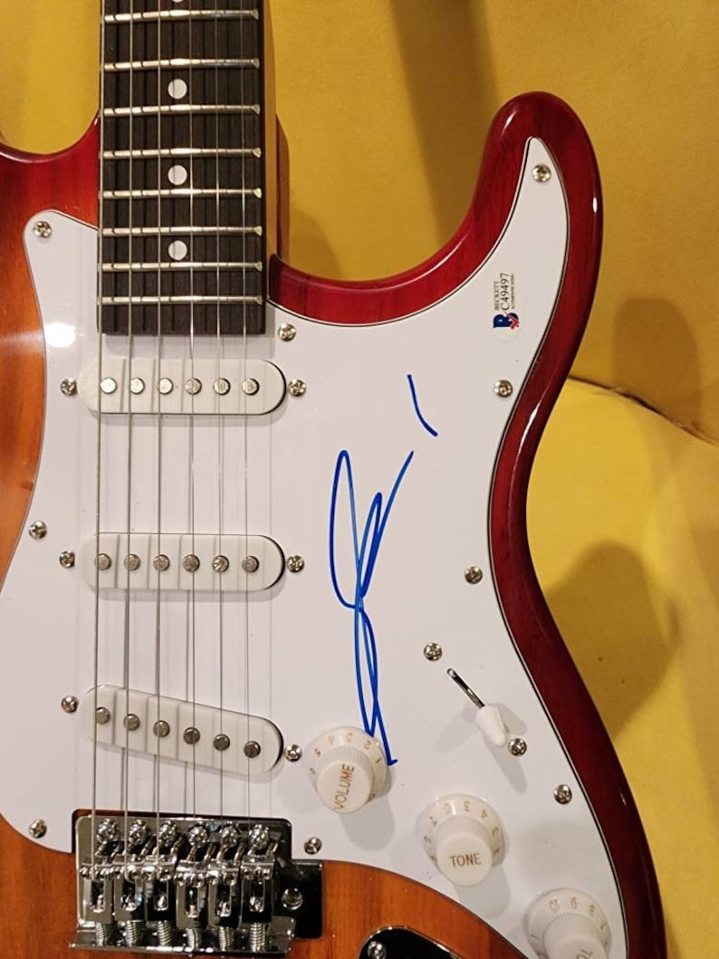 Shania Twain His Hand Signed Electric Beckett Authentic - Etsy