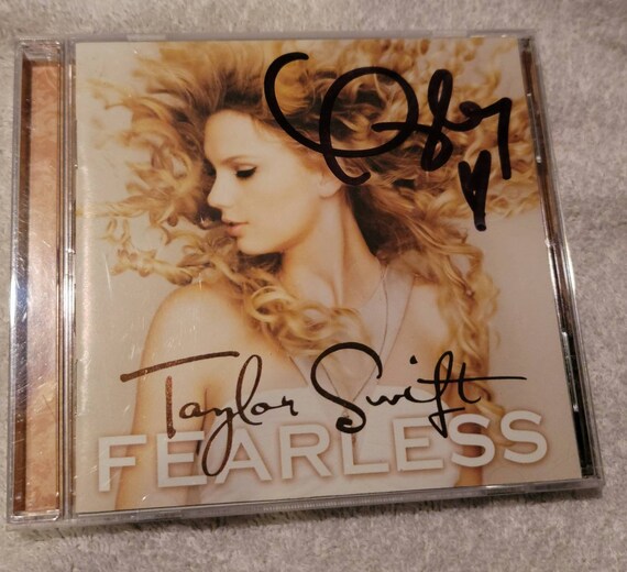 Taylor Swift Fearless Album Booklet