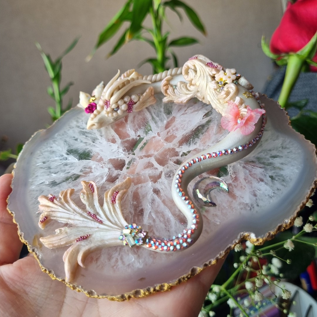 Pristine Luminary: the Ethereal Serpent of Translucent Agate Beauty ...