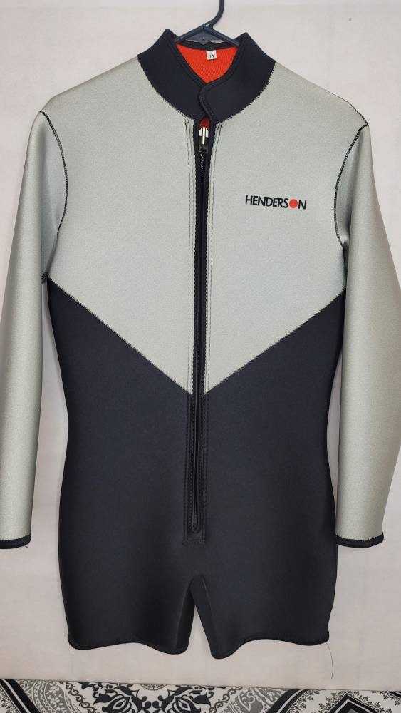 Vintage Wetsuit for sale | Only 2 left at -60%