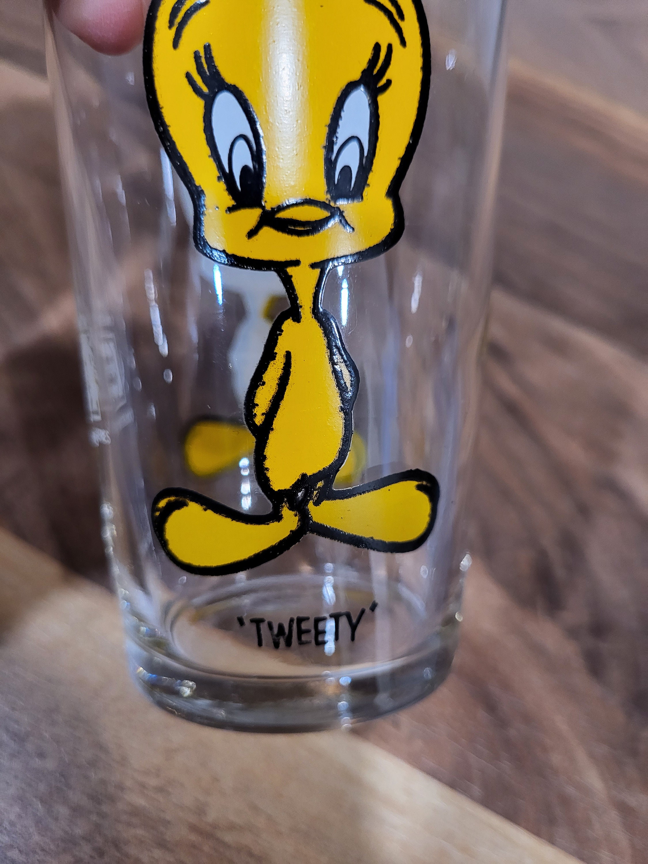 1975 Vintage Looney Tunes Pepsi Tweety Glass Slight Wear in Writing of ...