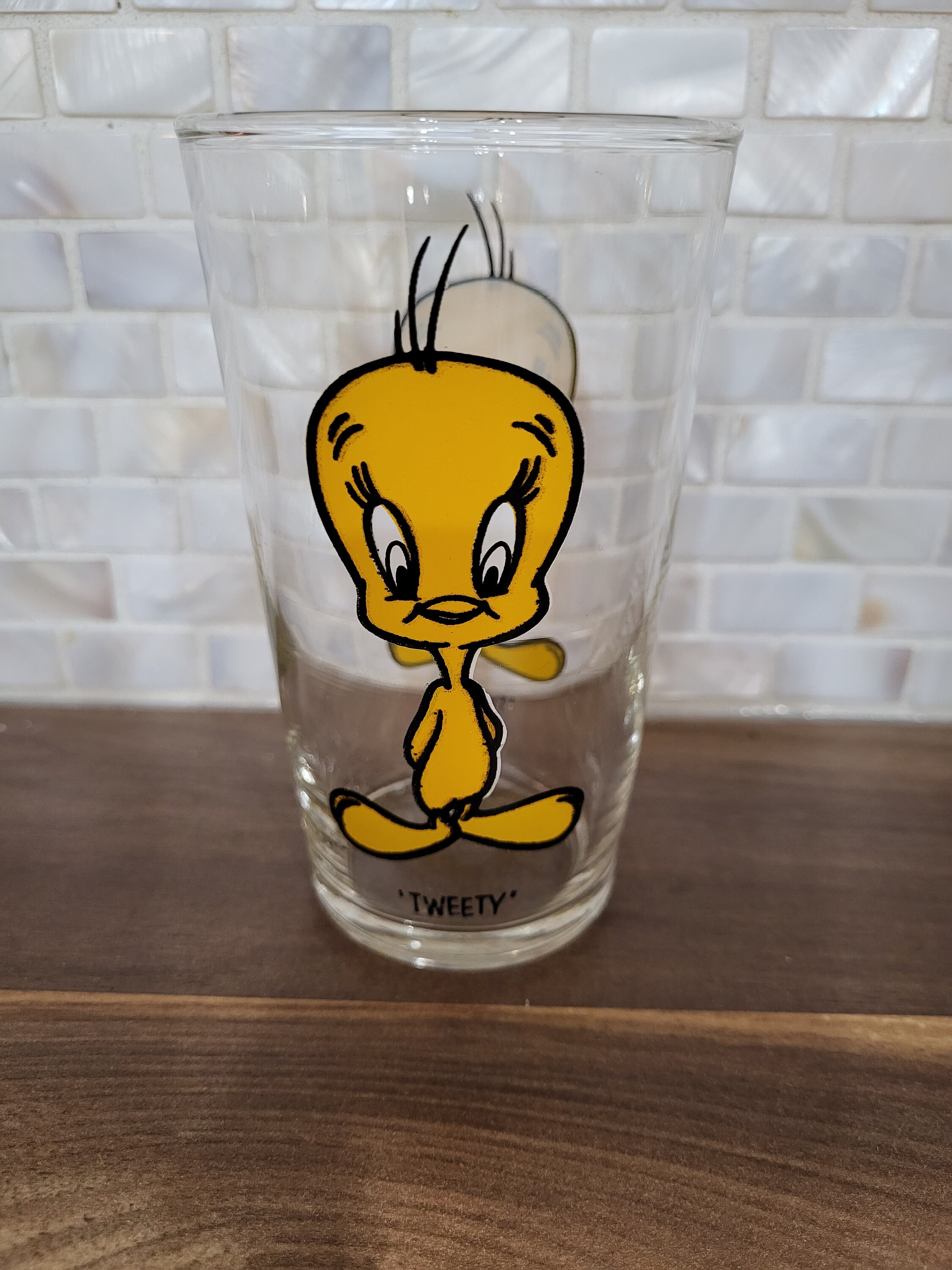1975 Vintage Looney Tunes Pepsi Tweety Glass Slight Wear in Writing of ...
