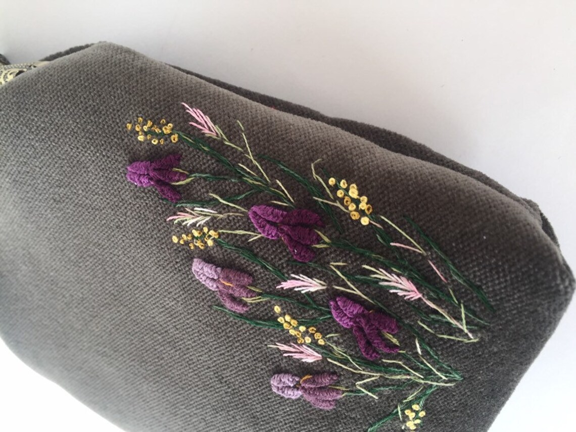 Hand Embroidered Purse Unique Bag With Metal Chain Flower - Etsy
