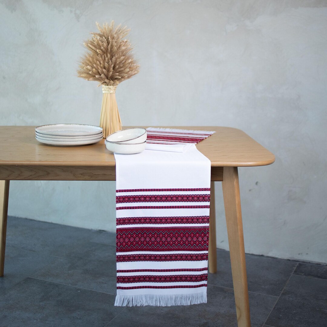 Rustic Ukrainian Wedding Rushnyk, Ukrainian Table Runner in Red and ...