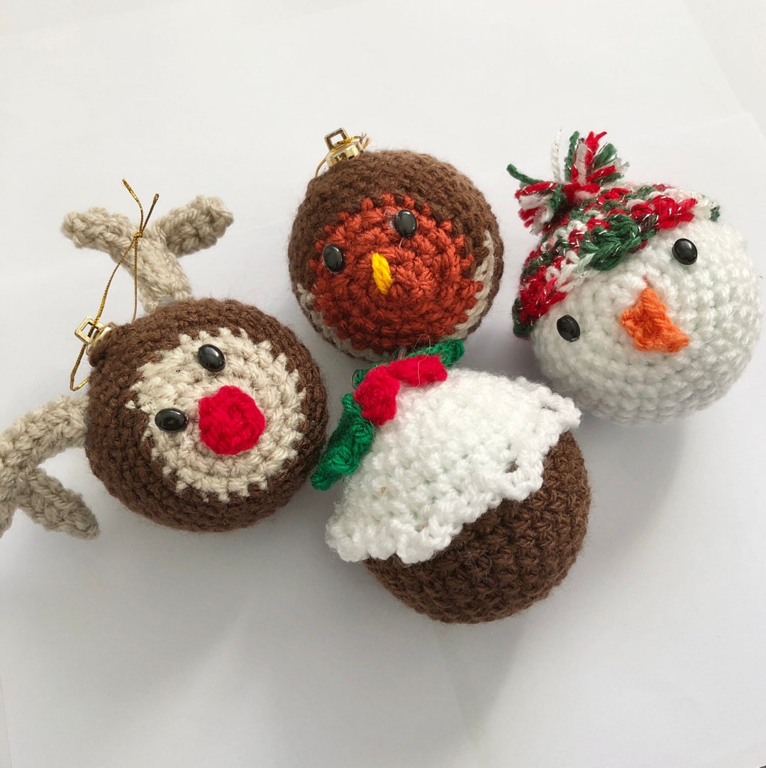 Crochet Christmas Baubles Pattern: Snowman, Robin, Reindeer, Pudding ...
