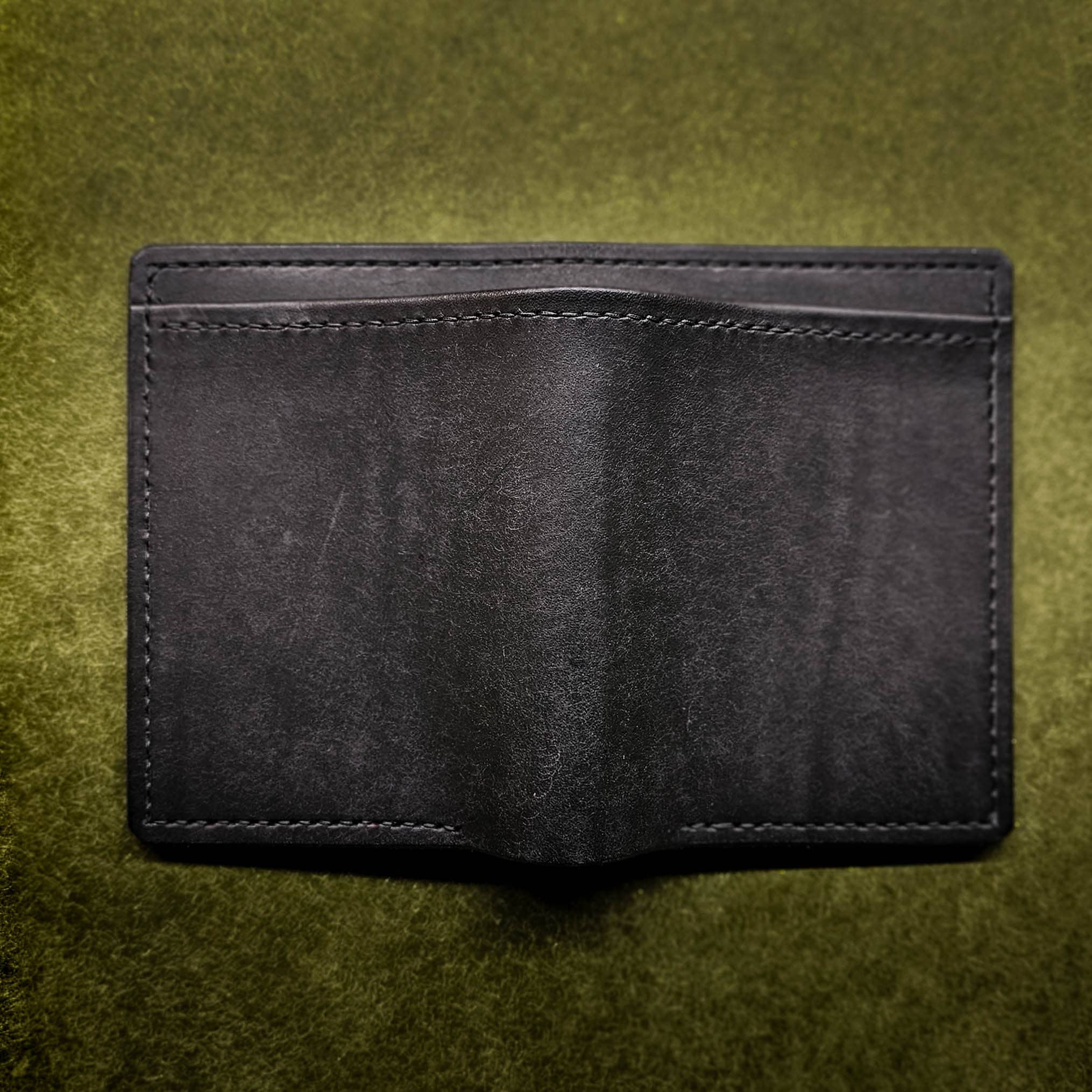 Handmade Leather Bi Fold Card Holder / Minimalist Wallet - Etsy