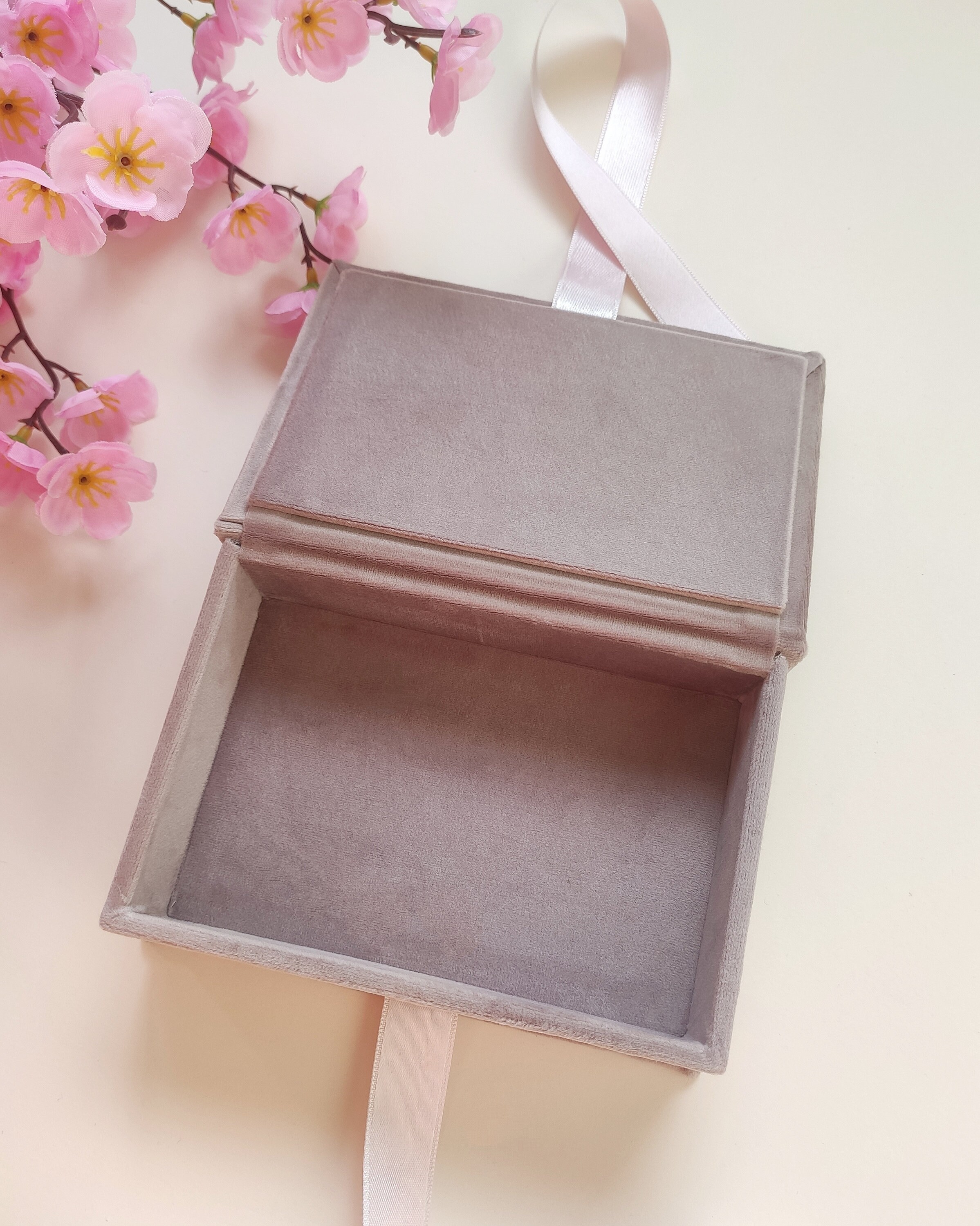 Personalized Gift Box Empty, Velvet Gift Box, Wedding Gift for Bride ...