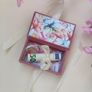 Small Velvet Money Gift Box With Feather, Handmade Box for Cash ...