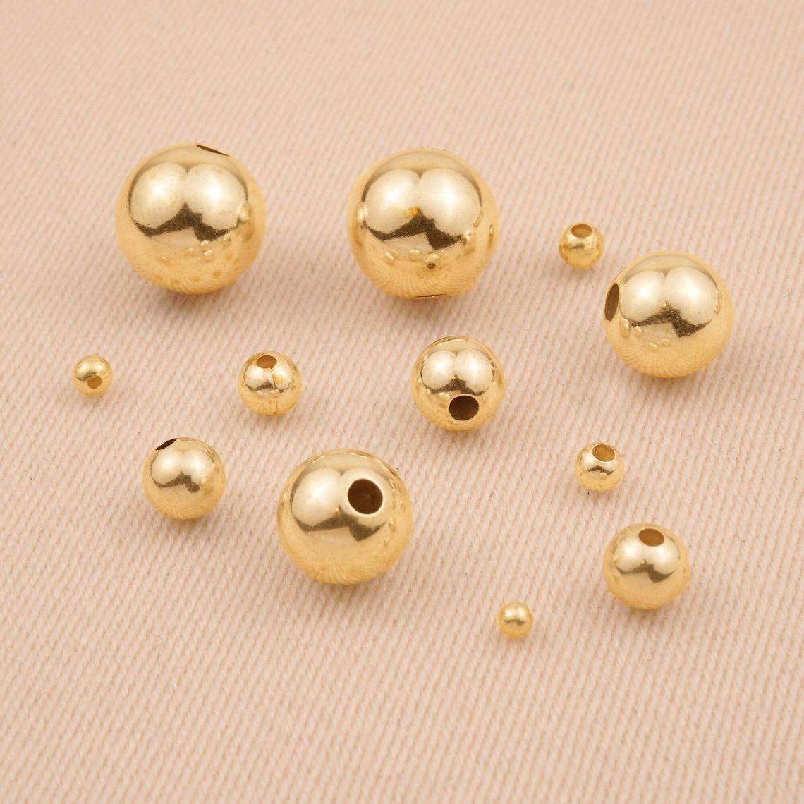 14k Solid Gold Round Beads - Smooth Round Seamless Gold Beads - Gold ...
