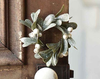 Mistletoe Ring - Etsy