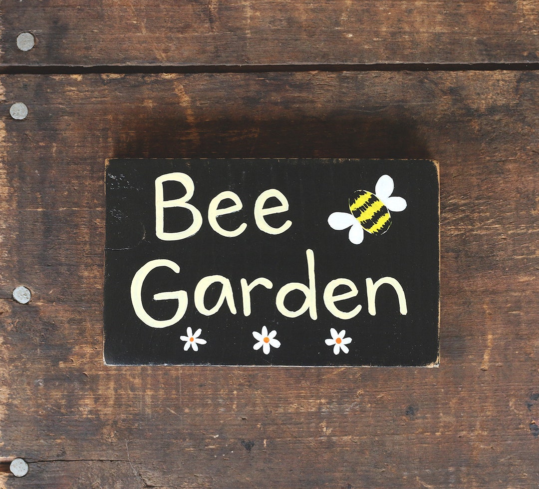 Bee Garden Sign, Primitive Summer Decor, Hand Painted Wood Sign - Etsy