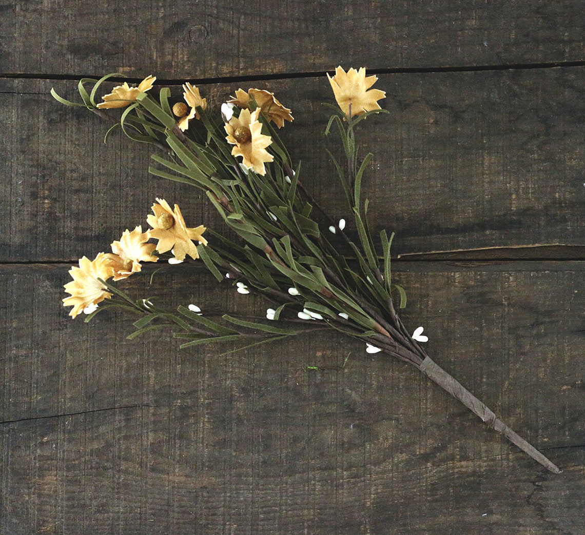 Daisy & Pip Berry Pick Tea Stain and Ivory 14 Inch Floral - Etsy