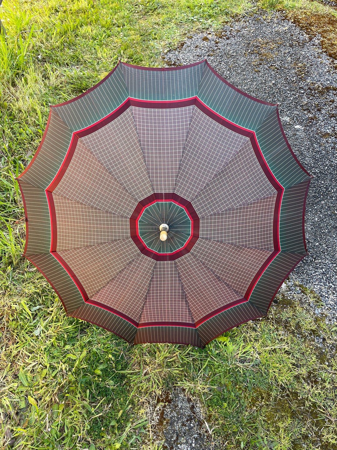 Chic Vintage French Parisian 1950's Silk Parasol Umbrella, Green Red ...