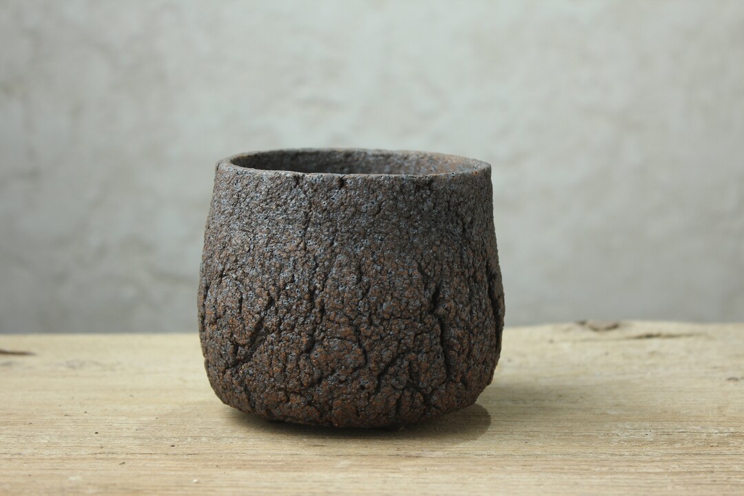 Stoneware Pot With Dry Earth Texture - Etsy