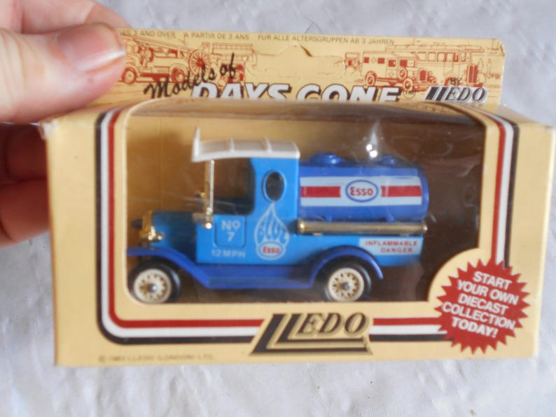 Vintage Lledo Days Gone DG8 Ford Model T White Wire Wheels ESSO Tanker ...