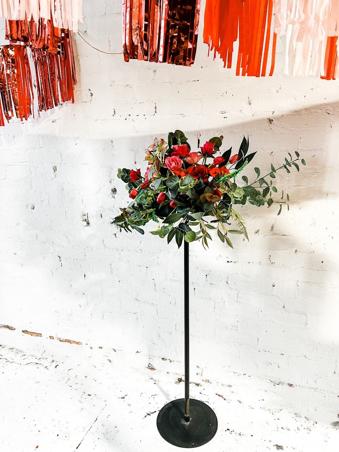 Flower Metal Stand Pedestal Broken Arch High Riser Stand for Floral ...