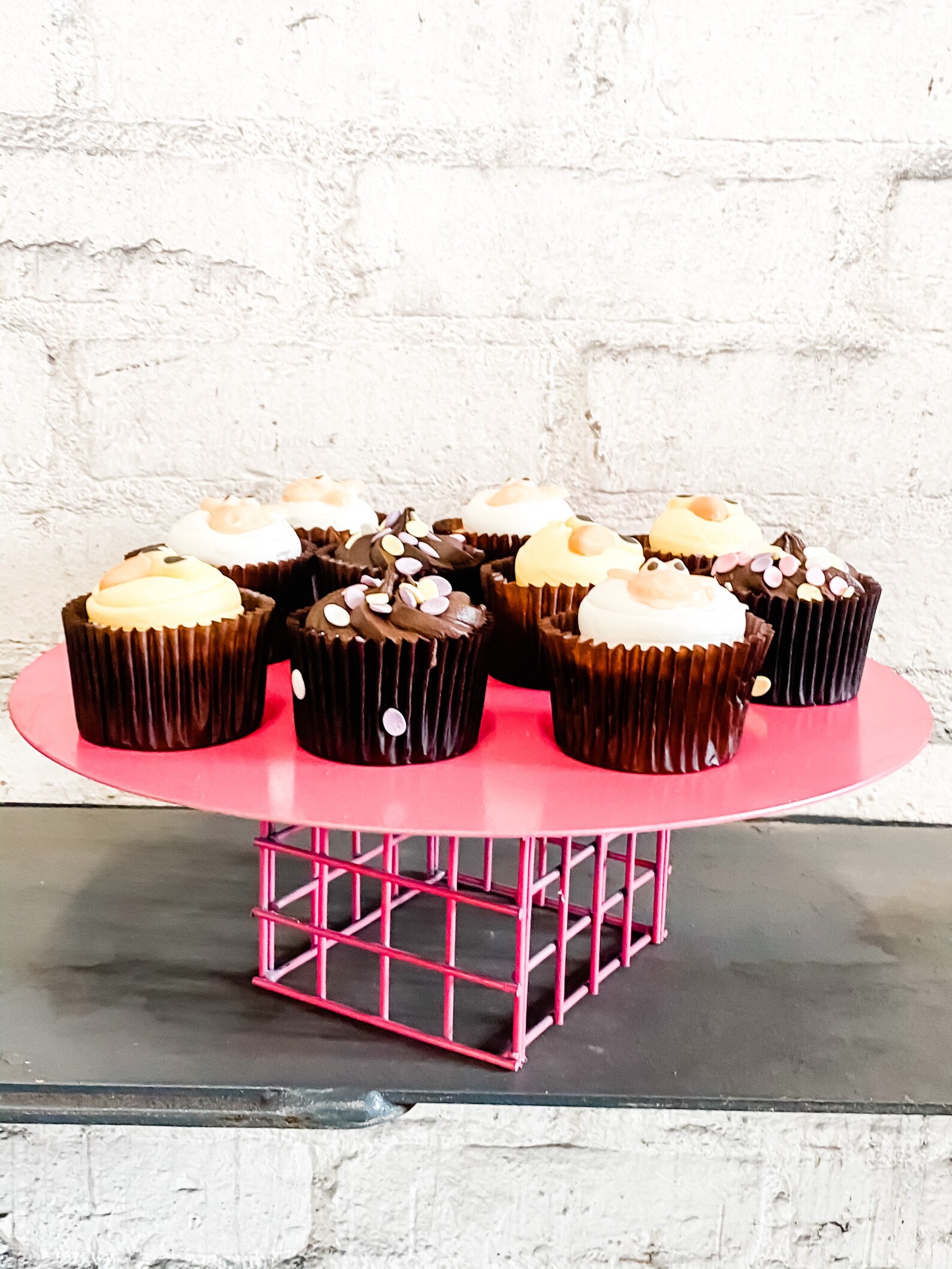 Mesh Cake Stand - Industrial Cake Stand - Wedding Cake Platform - Heavy ...