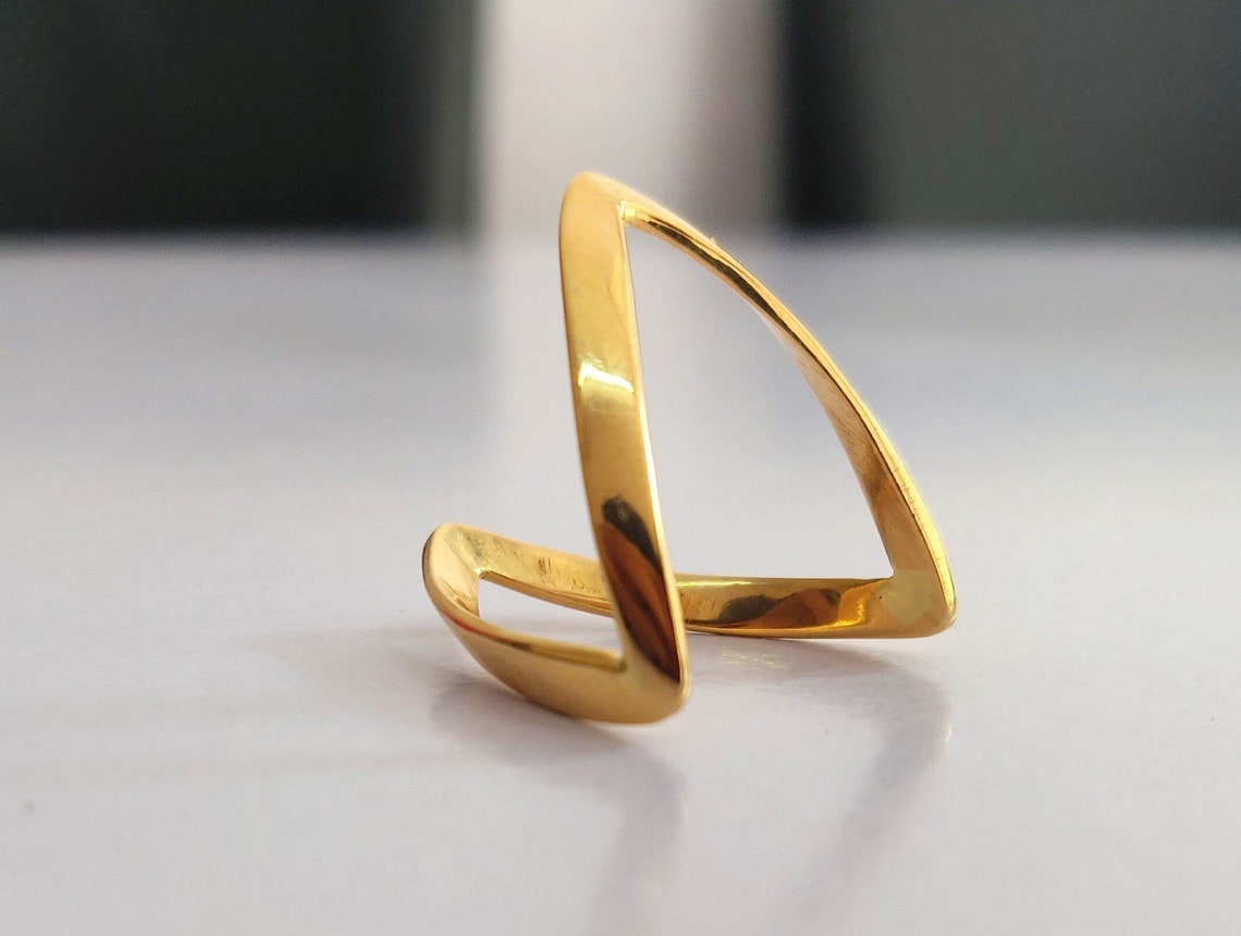 14k Solid Gold Chevron Ring V Shaped Ring Yellow Gold - Etsy