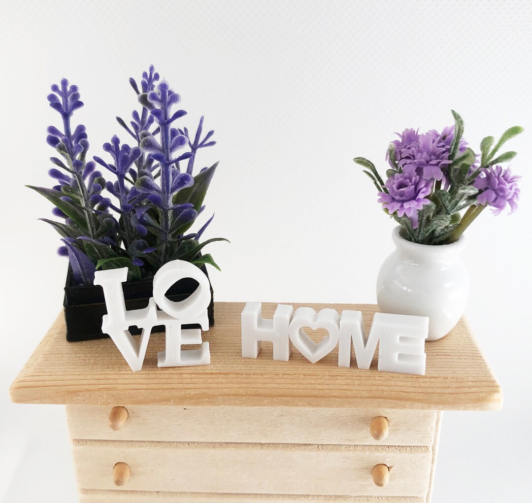 1:12 Dollhouse Miniature Love Sign Home Sign Desk Décor Miniature Desk ...