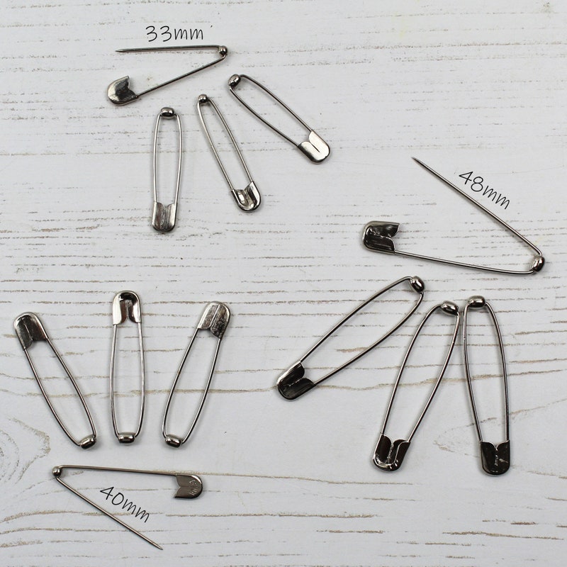 Band Pins in Packs - Etsy UK