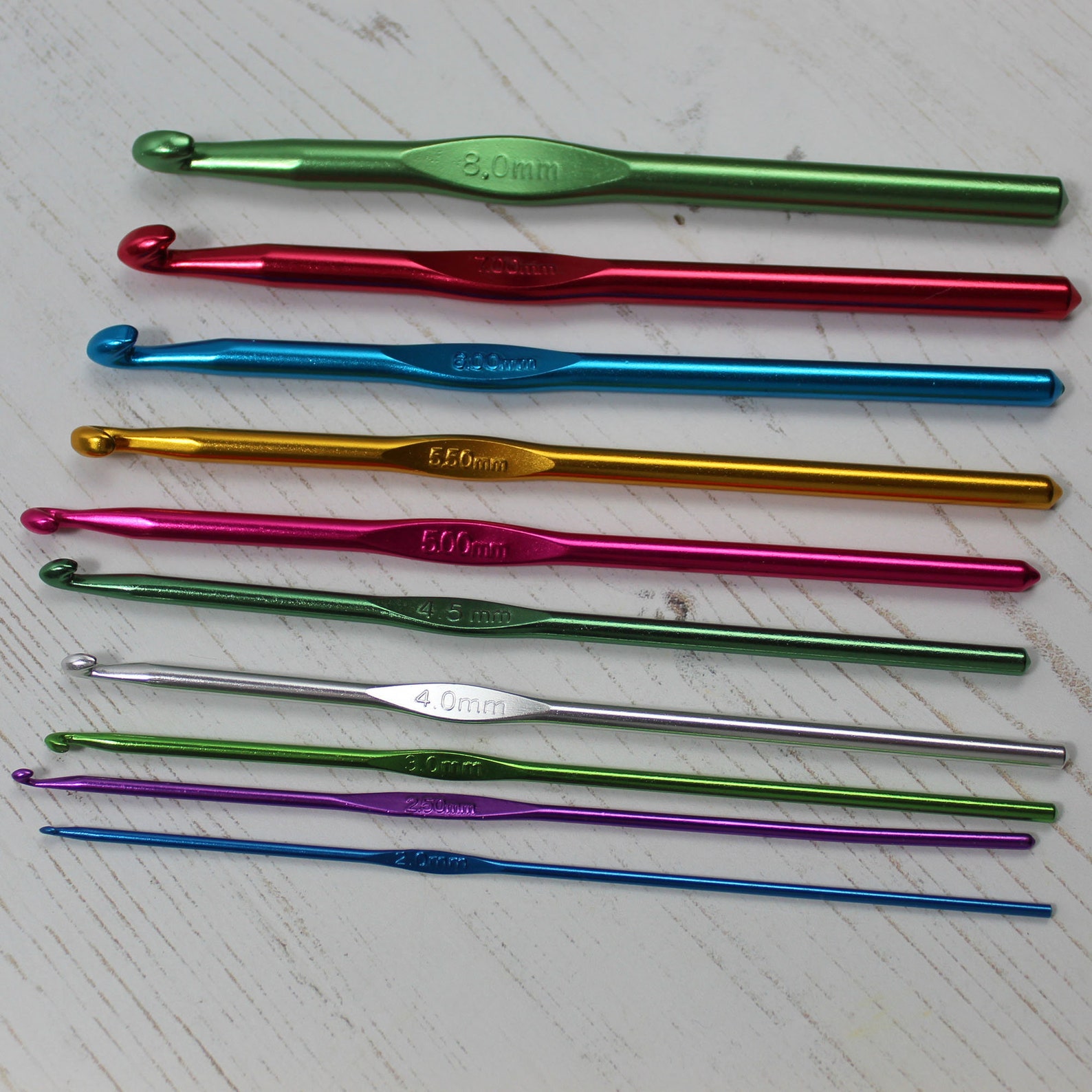 Coloured Crochet Hooks Aluminium Metal Bright Colours in 10 Sizes and ...