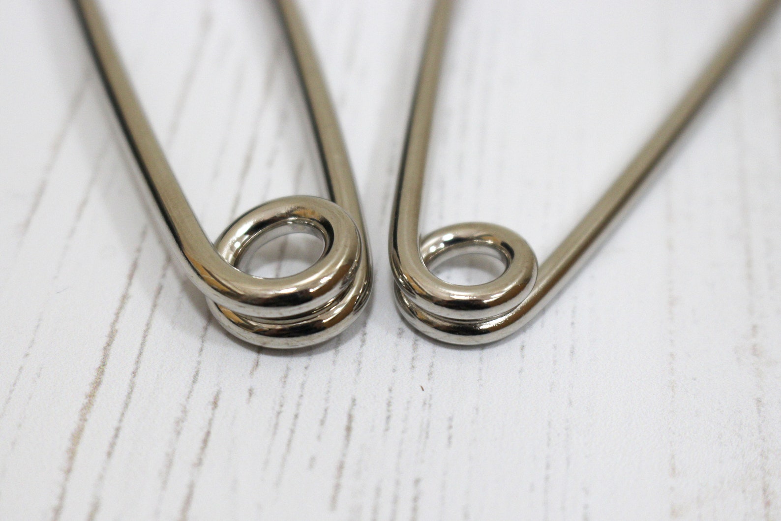 Extra Large Giant Jumbo Laundry Safety Pins 4 and 5 Inch 110mm | Etsy UK