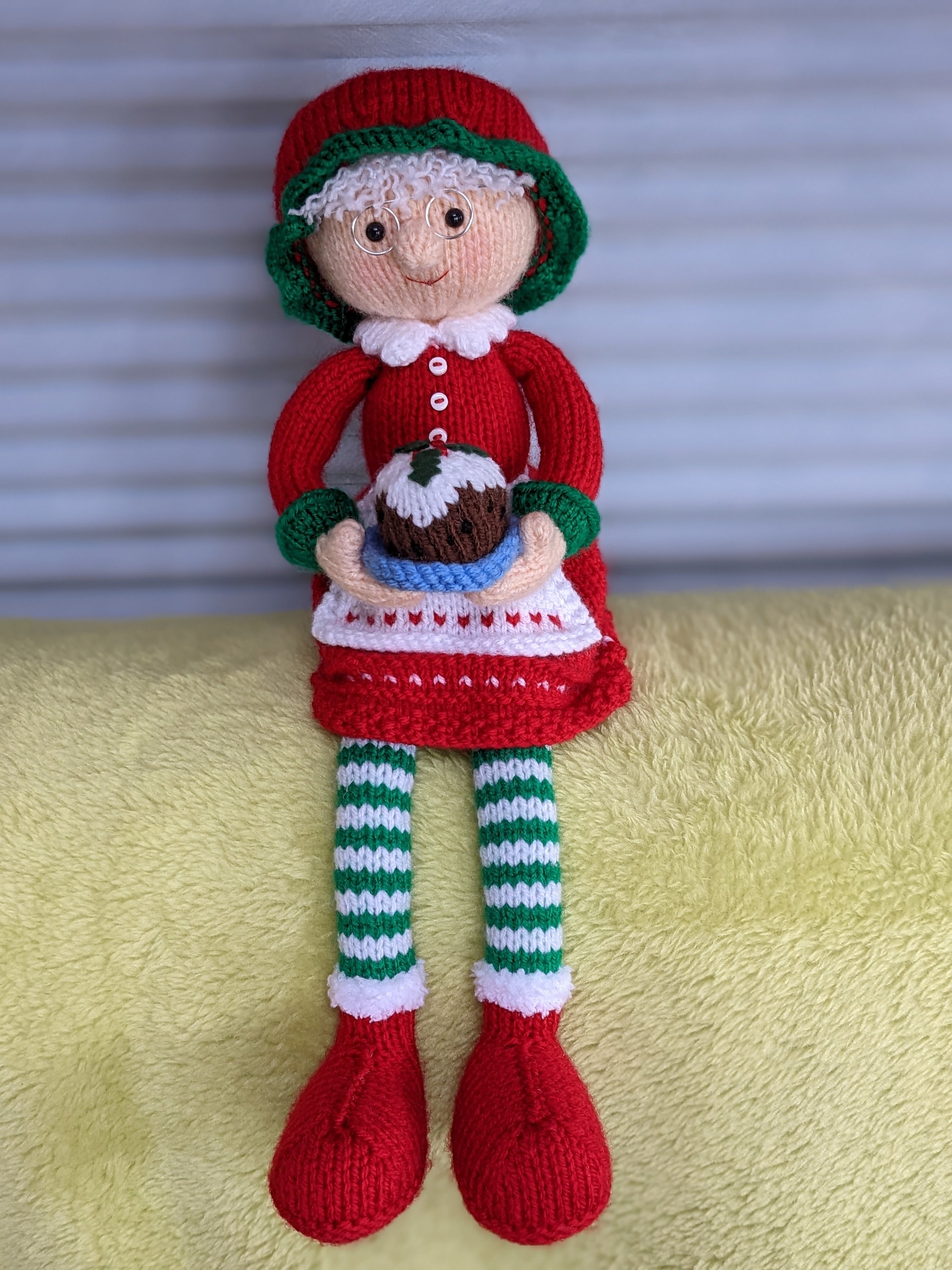 Knitting Pattern. PDF Digital Download. Mrs Claus Shelf Sitter Pattern ...