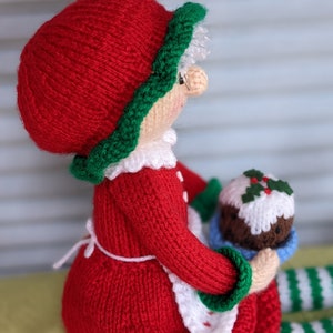 Knitting Pattern. PDF Digital Download. Mrs Claus Shelf Sitter Pattern ...