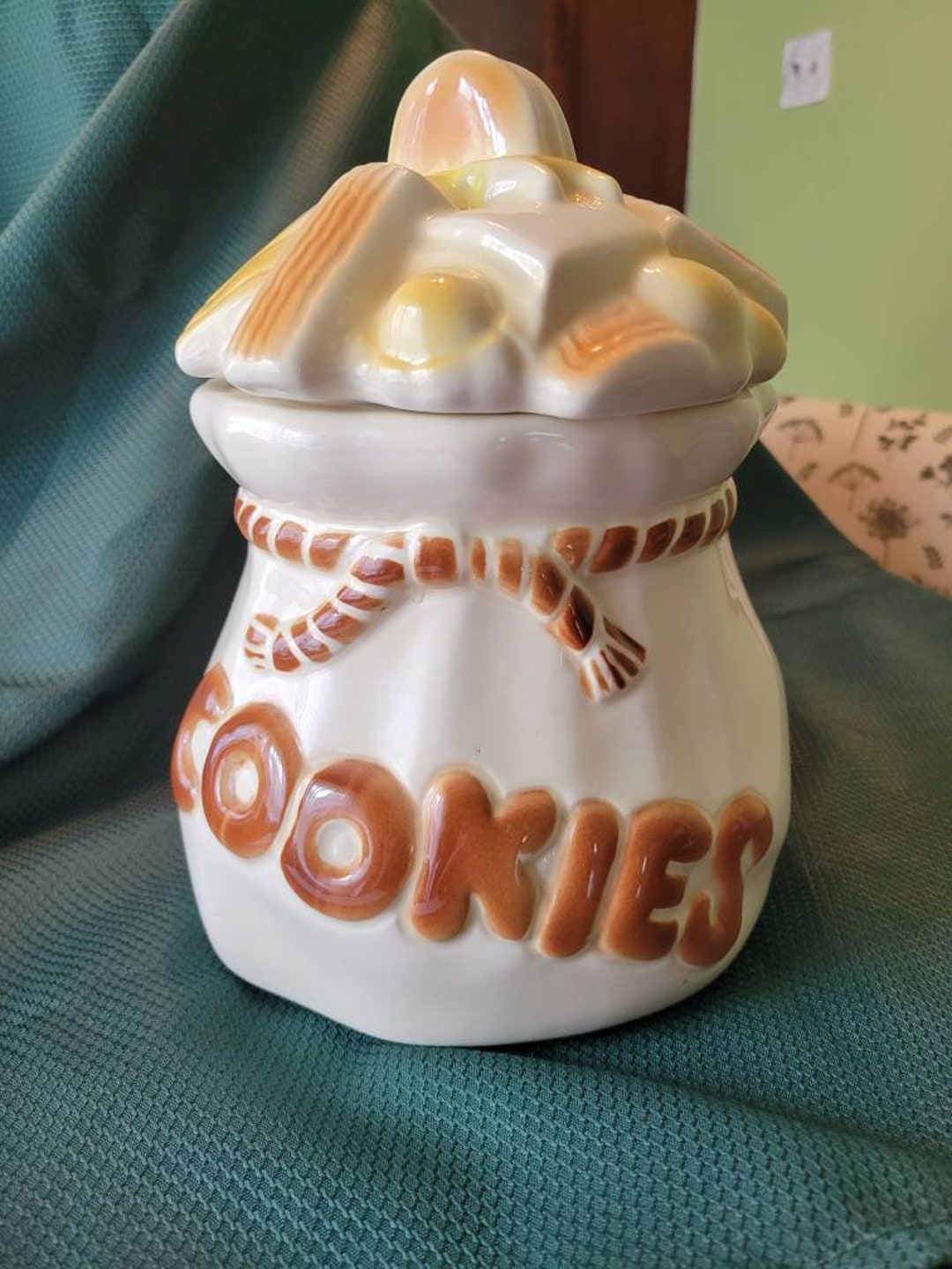 Vintage 1950s Cookie Jar Made by Cardinal(marked on Bottom). - Etsy