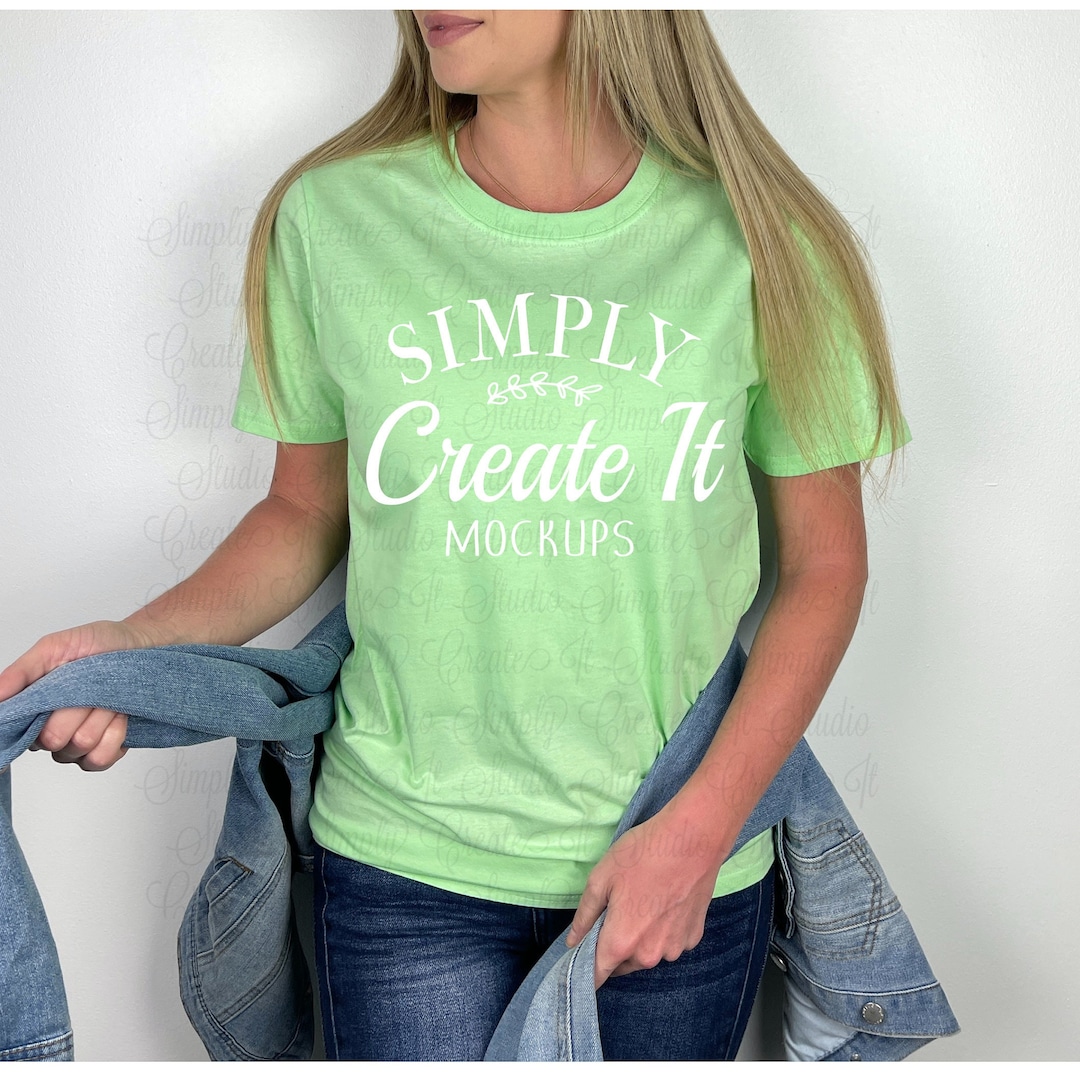 Gildan 64000 Mint Green Model Mockup, Gildan 64000 Model, Mint Green ...