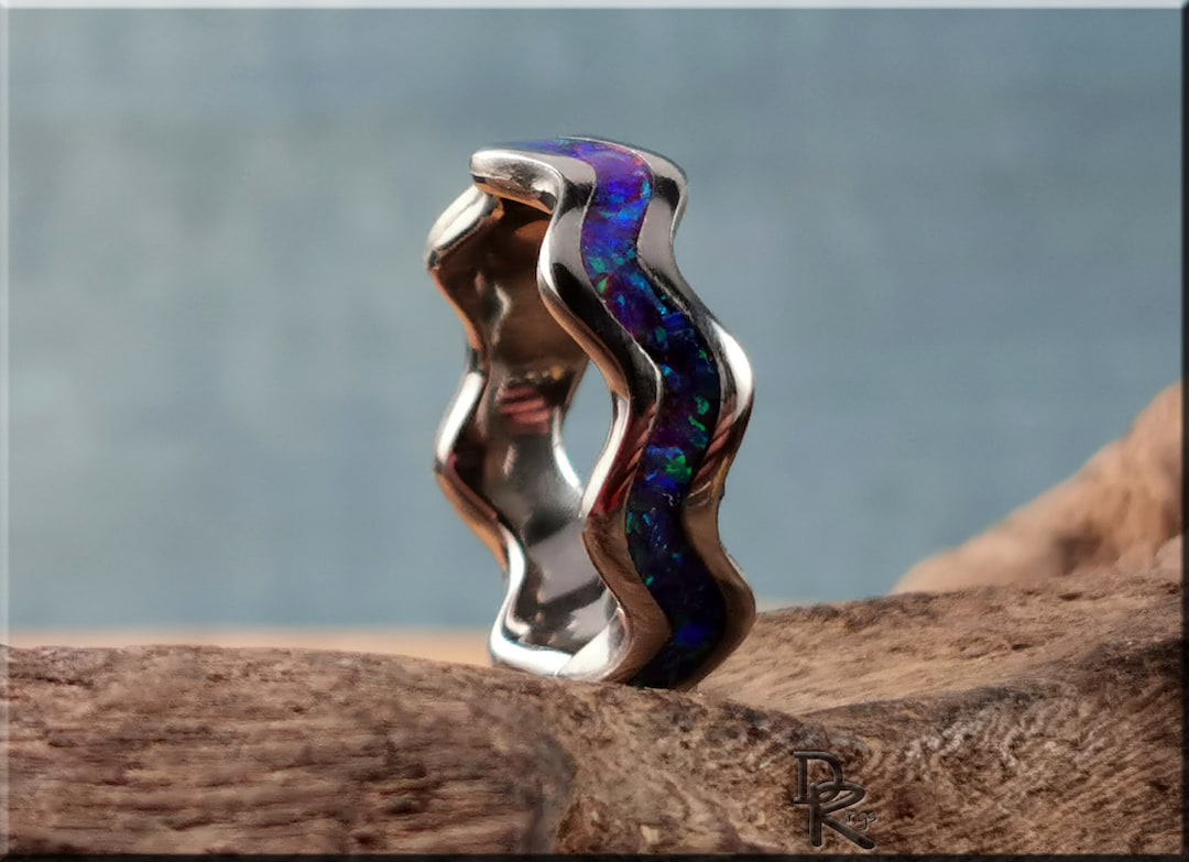 Titanium Clamshell Ring W/opal Inlay - Metal Ring - Etsy