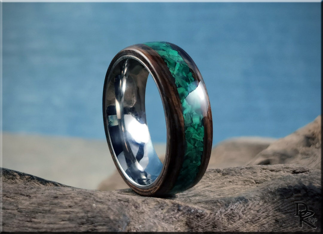 Bentwood Ring: Ancient Bog Oak, Green Malachite Inlay, Titanium Core - Etsy