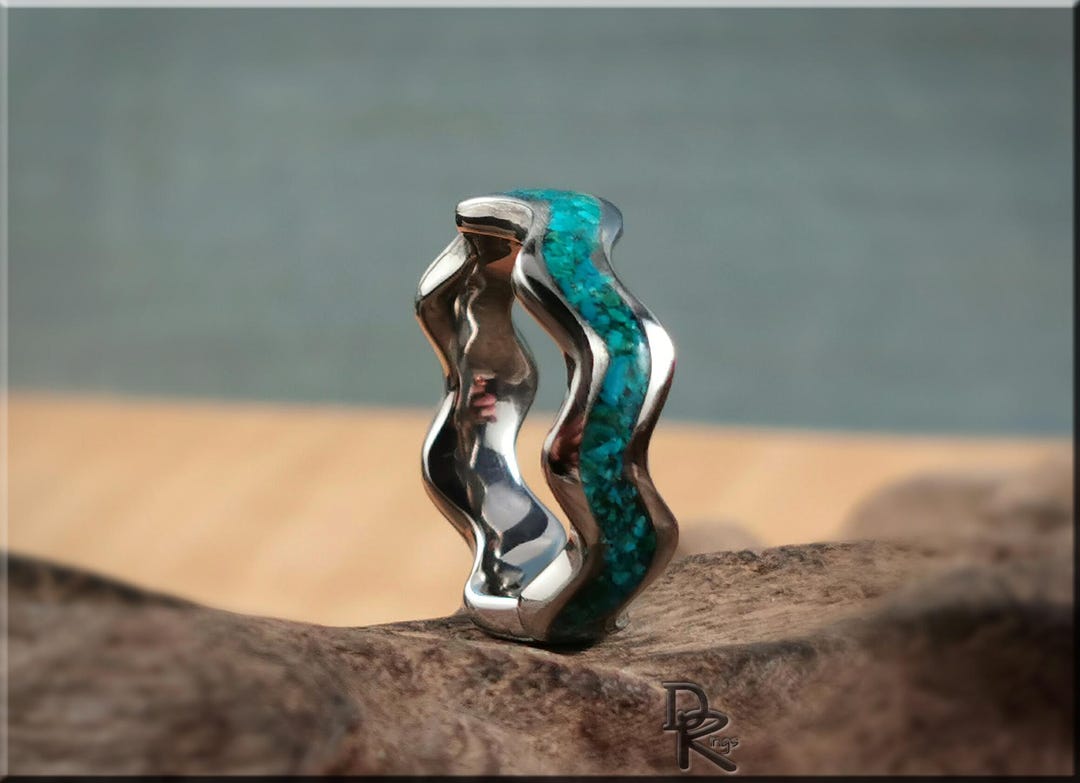 Titanium Clamshell Ring W/dark Chrysocolla Inlay - Metal Ring - Etsy