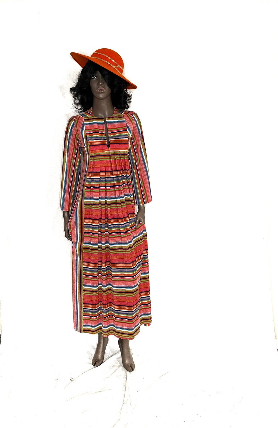 VINTAGE VAULT 1960s Early 1970s Era Terry Cloth, Groovy Hippie ...