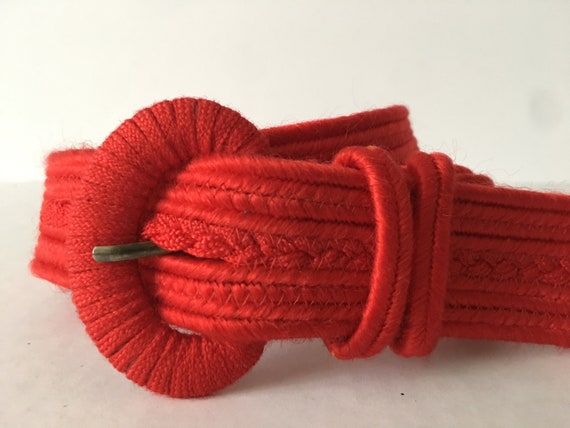 VINTAGE VAULT 1970s RED fabric adjustable belt Size S… - Gem