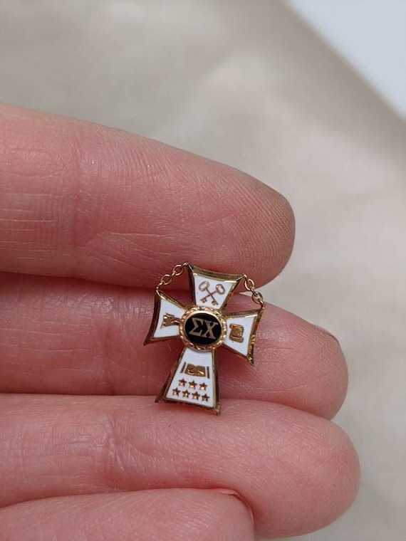 unkwn 60s sigma chi - Gem