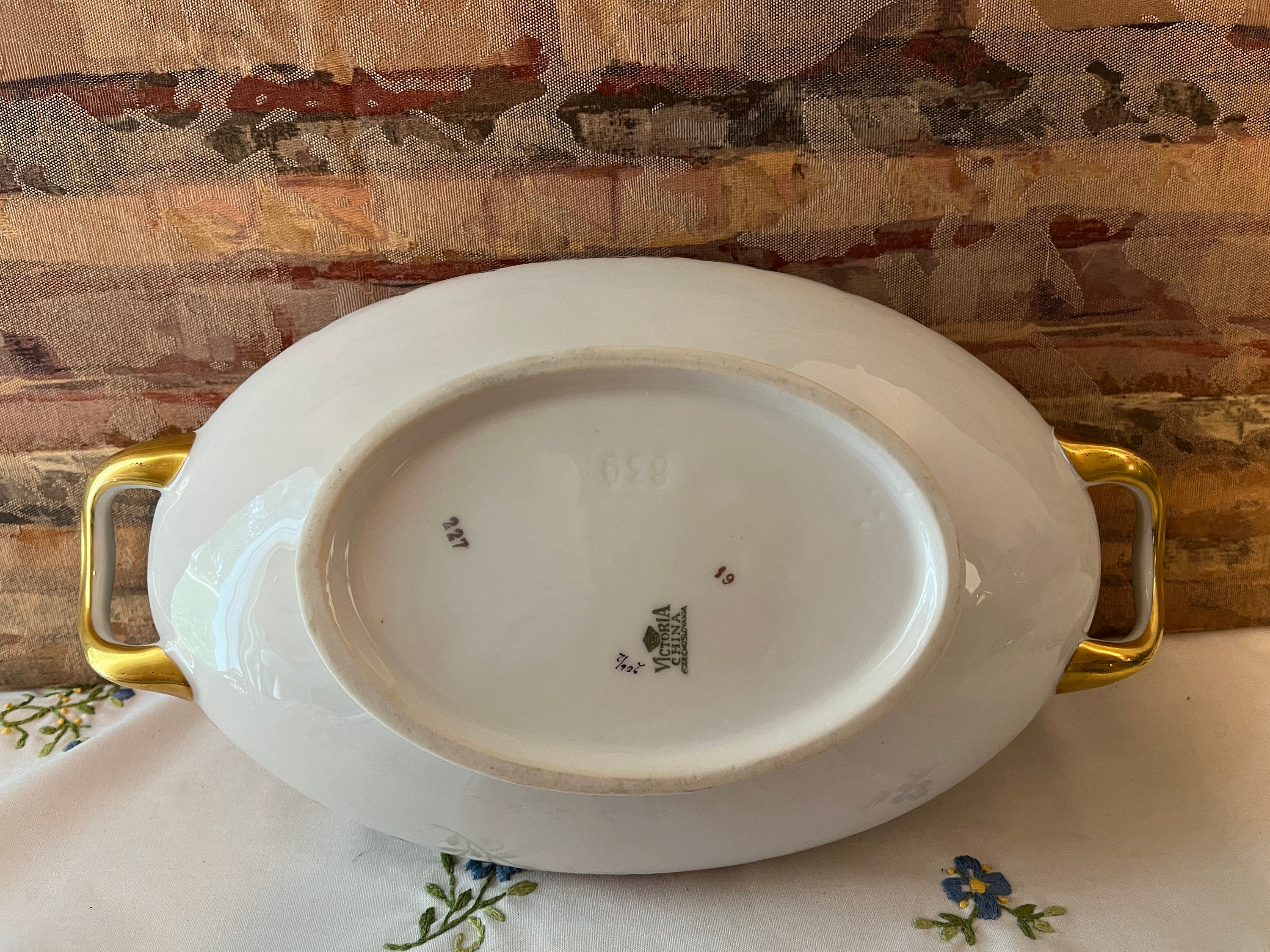 Vtg Victoria China Czech Covered Vegetable Bowl W Platter ...