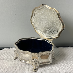 Silver Plated Jewelry Box Lion Head Feet Vintage | Coat of Arms Lion ...