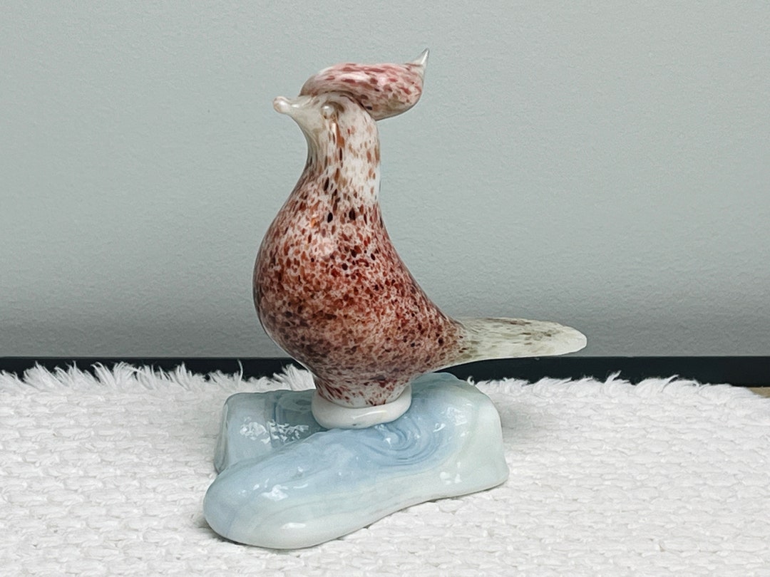 Art Glass Red Speckled Bird Dove Pigeon With Crest on Perch | Vtg ...