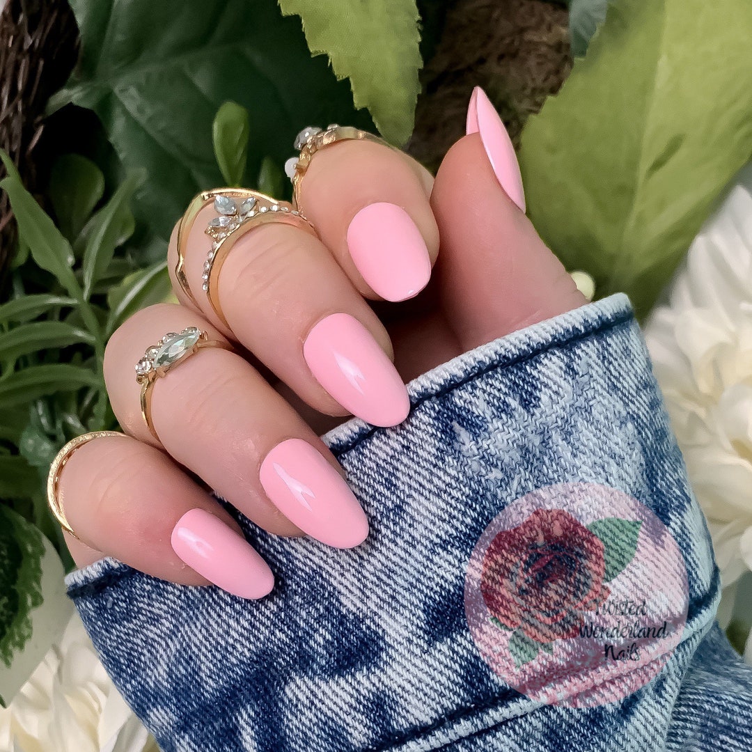 Pinky Promise Handpainted Press on Nails Solid Color Light Pink Matte ...