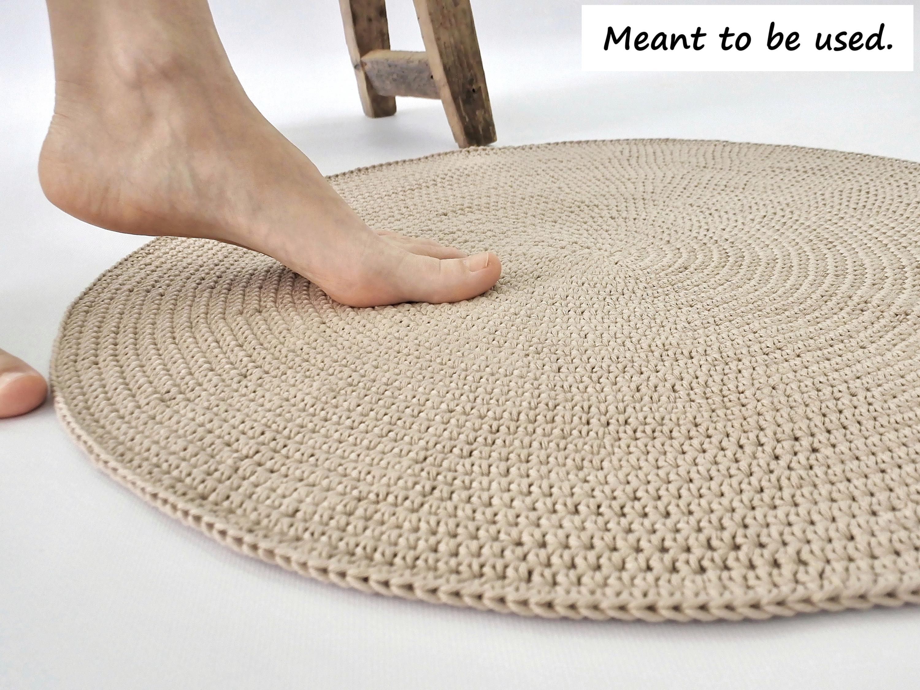 Minimalist Round Cotton Bath Mat: Handmade Reversible Rug — Custom Size ...