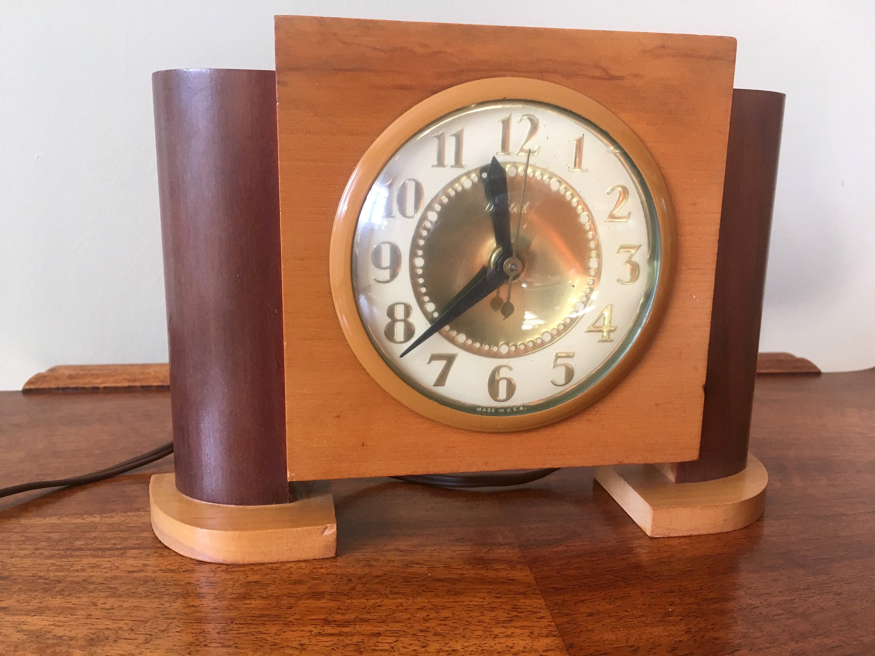 Heco Clock for sale | Only 2 left at -75%