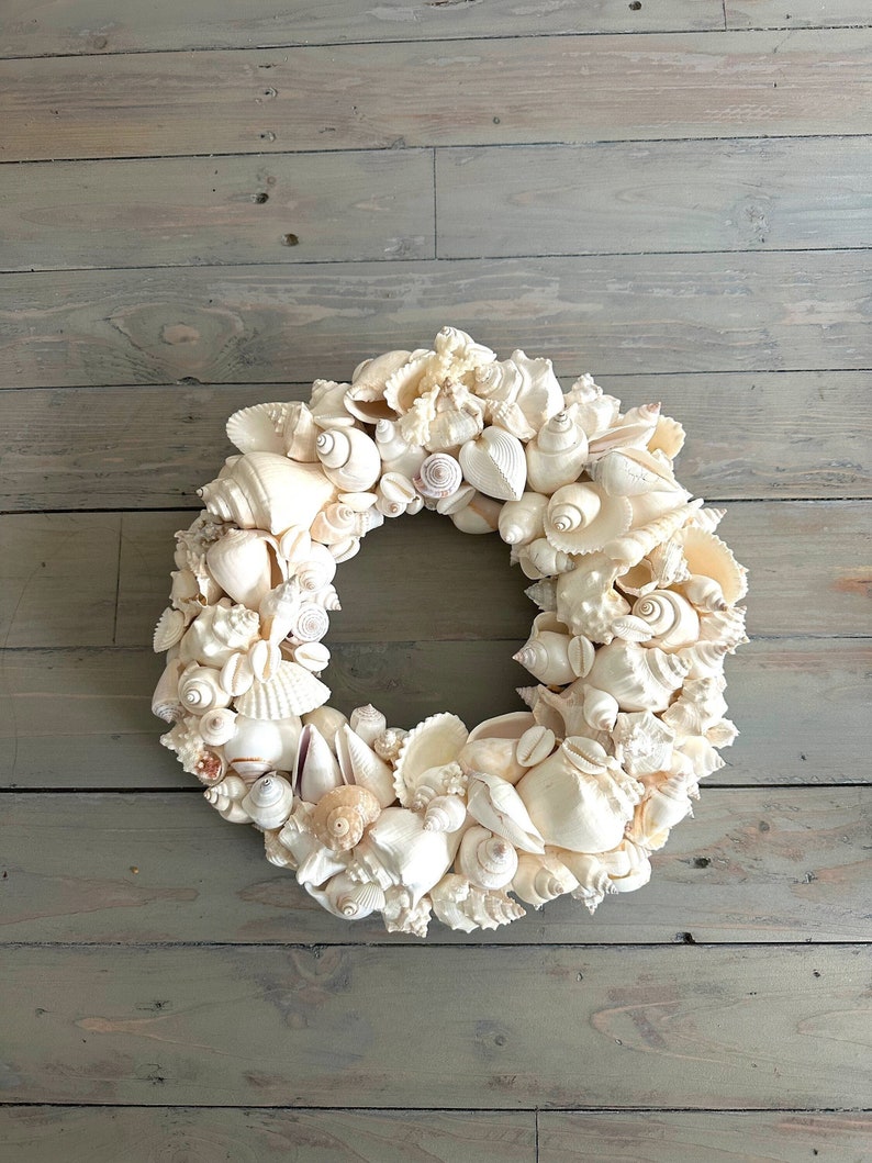 WHITE Shell Christmas Wreath Shell Gift Wedding Gift Beach - Etsy