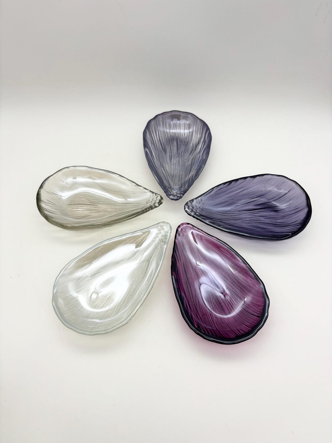 Set of 5 Glass Clam Shell Plates, Iridescent Glass Shell Dish Set, Set ...
