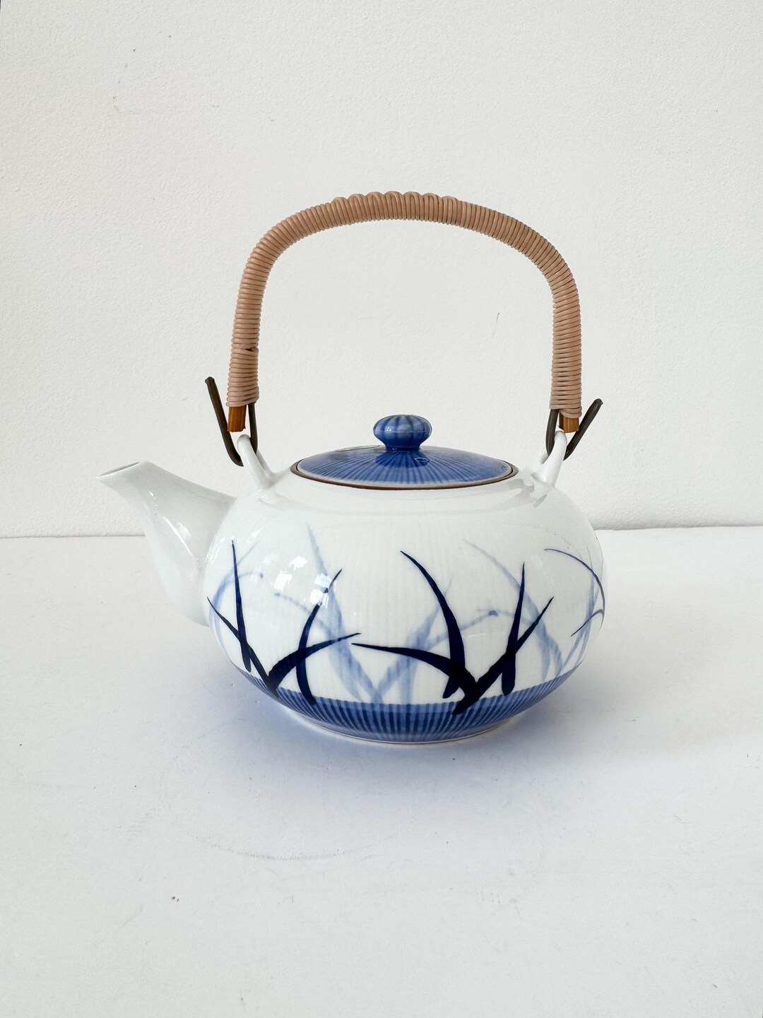 Japanese Arita Teapot, Small Teapot - Etsy