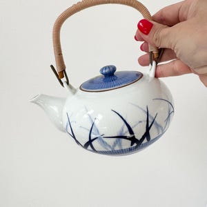 Japanese Arita Teapot, Small Teapot - Etsy