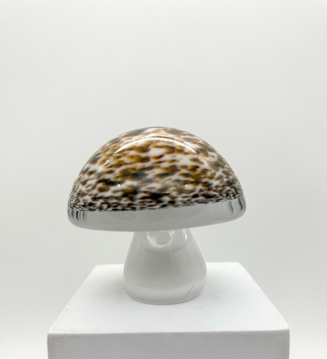 Vintage Wedgwood Glass Paperweight, Mushroom Paperweight, Desk Decor ...